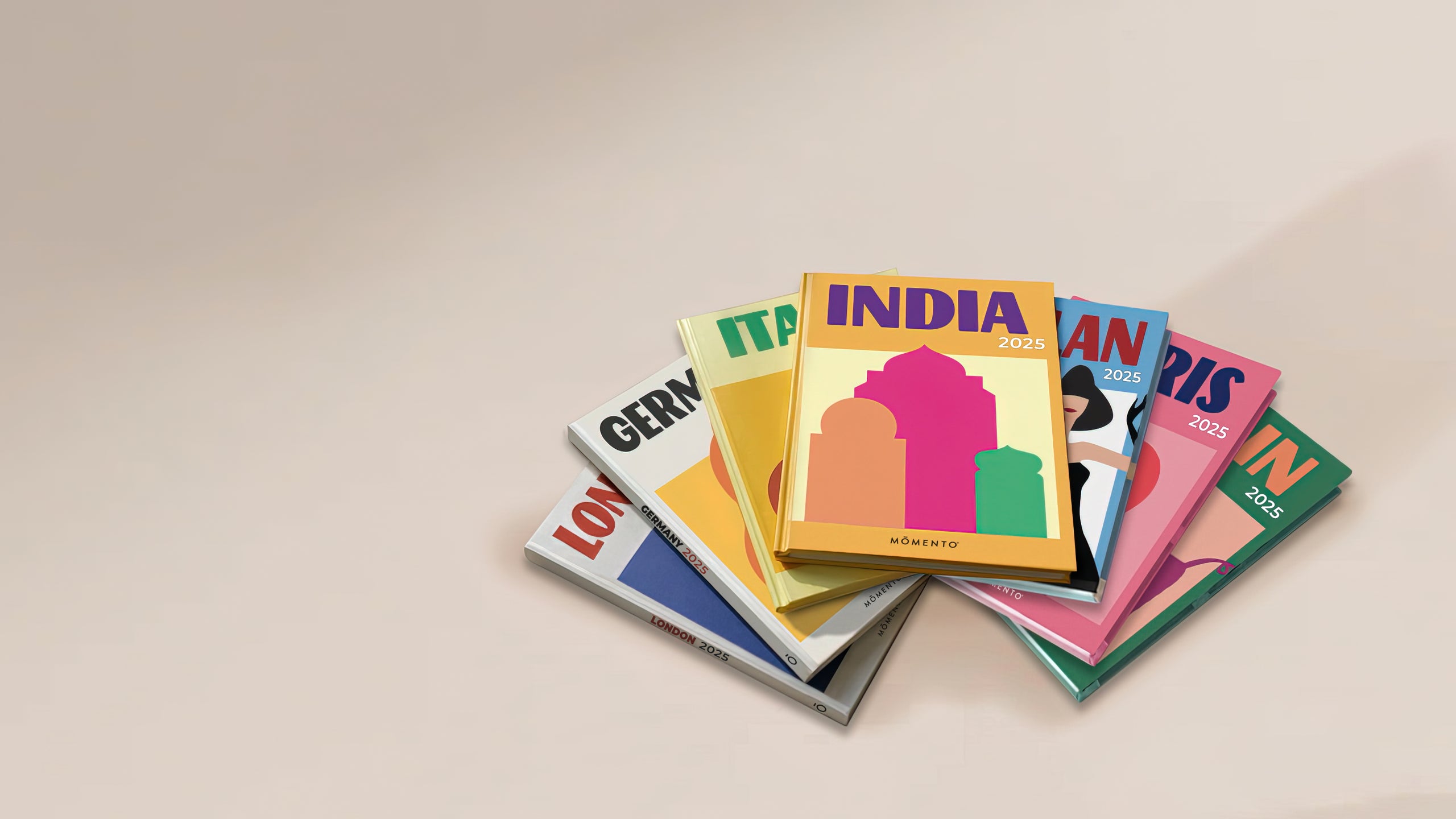 Momento Photobooks